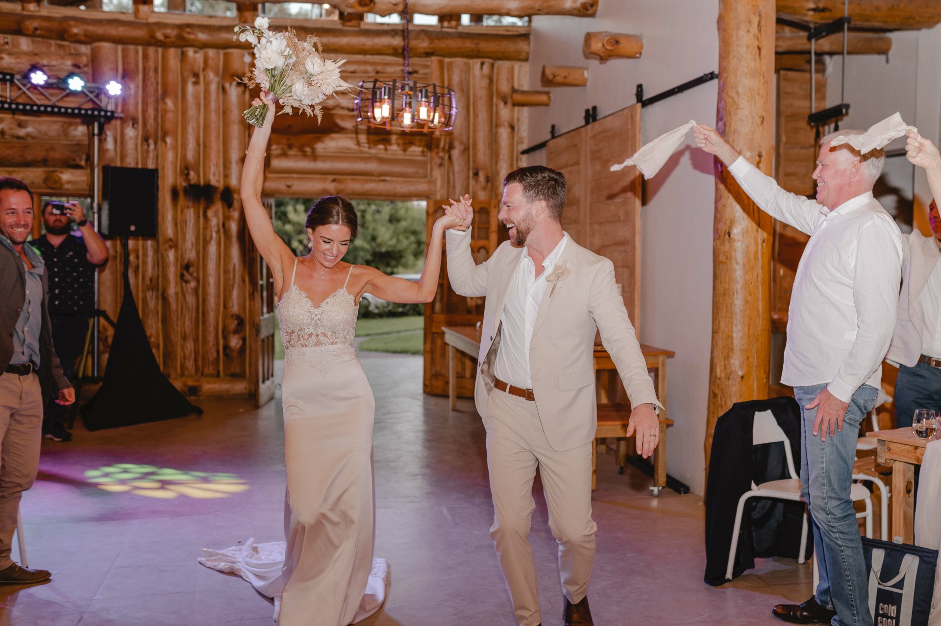 Luke & Jendi's Autumn Union at the Nightjar | De Uijlenes